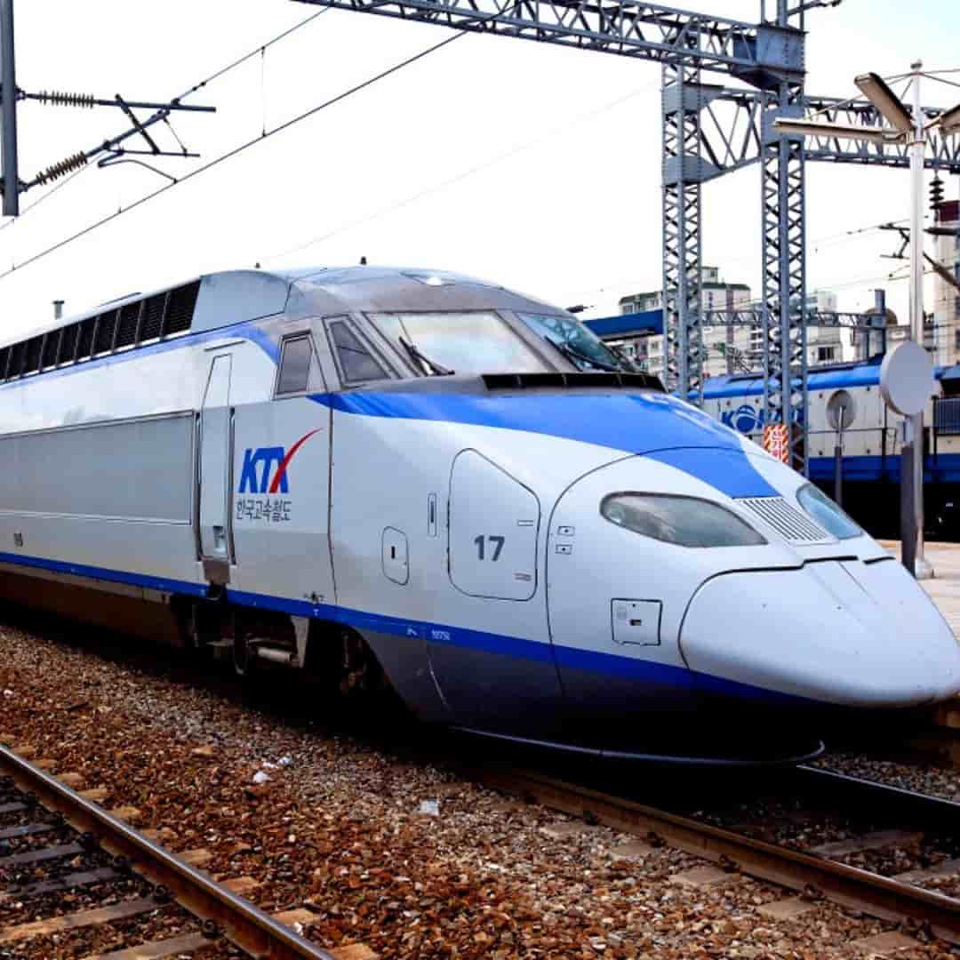 Seoul to Busan in 5 Ways: KTX Train, Bus, Flights, & More